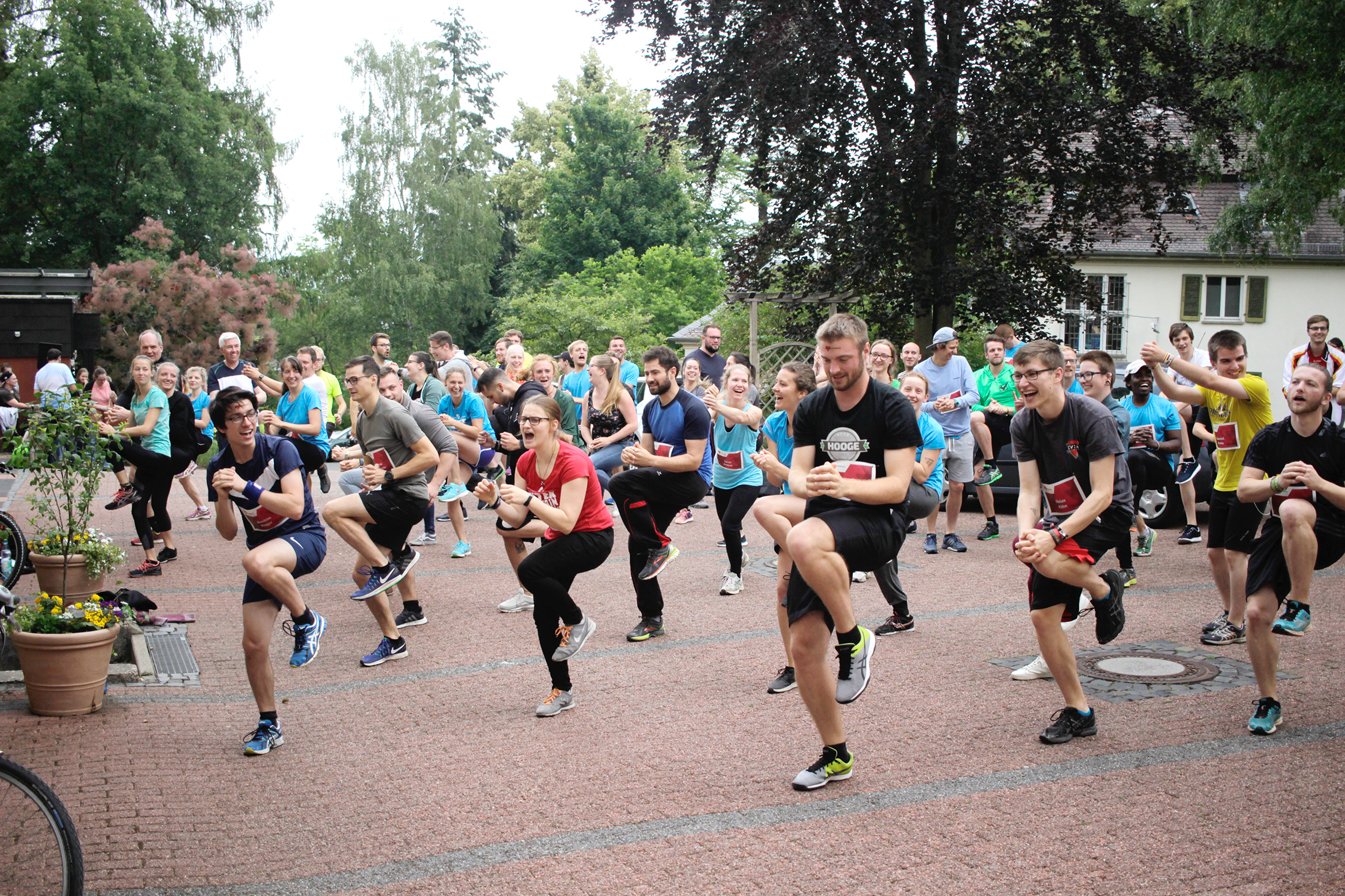 Sumo-Ringen und Bankdrücken für die CVJM-Hochschule – CVJM-Hochschule
